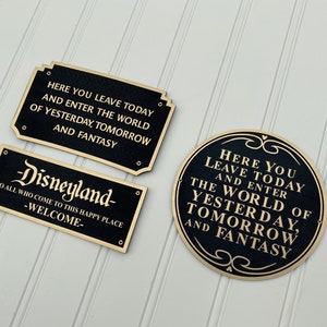Disney Plaque Set - Disneyland & Disneyworld - Etsy