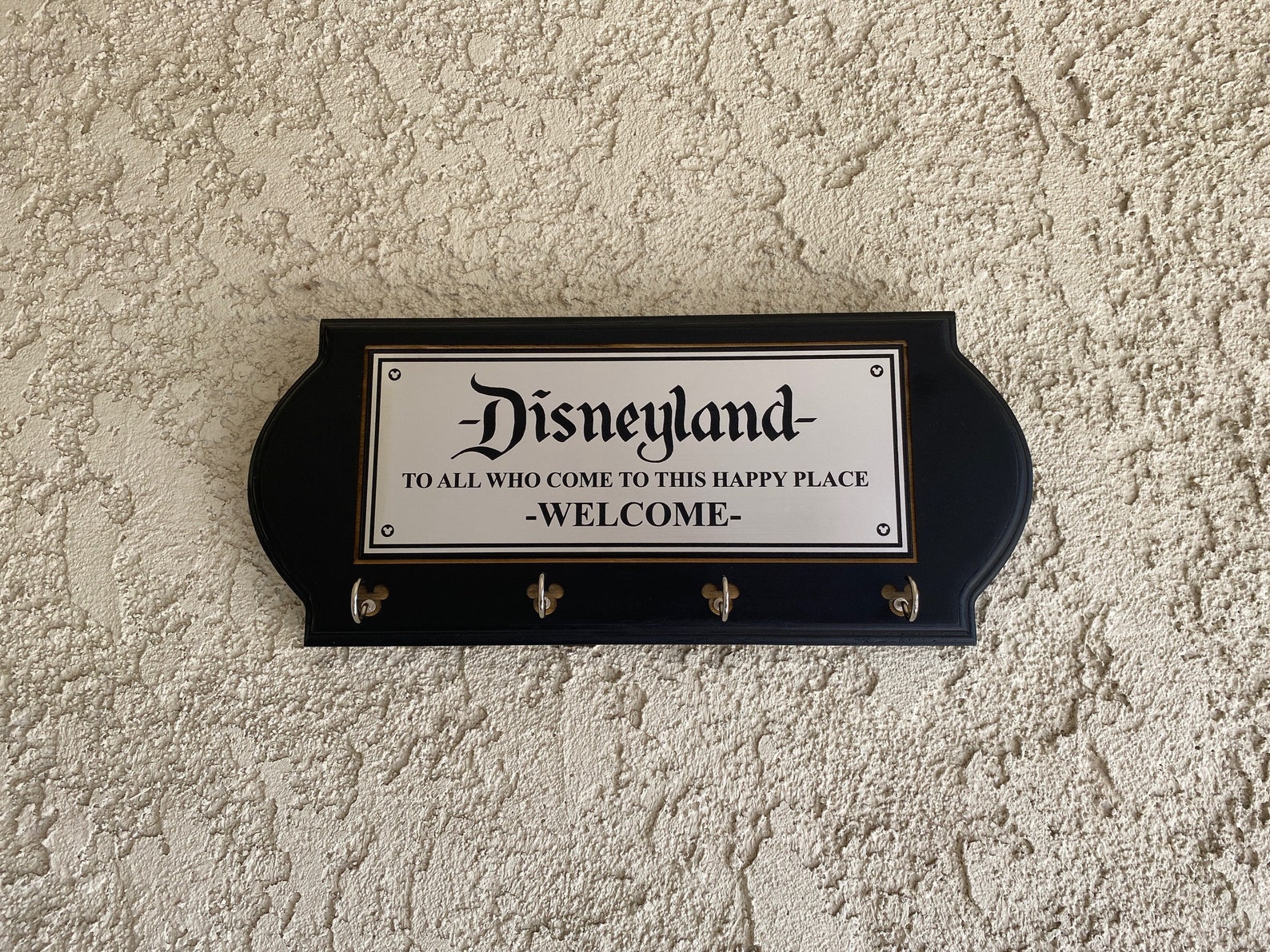 Disneyland Welcome Sign With Hooks - Etsy