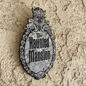 Haunted Mansion Sign - Customizable - Etsy