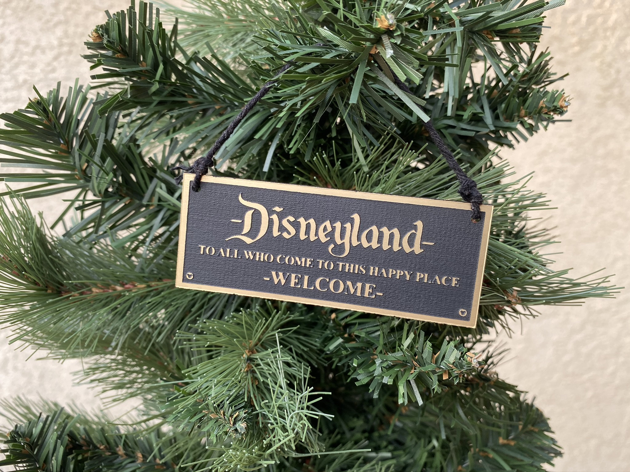 Disneyland Welcome Sign Ornament - Etsy