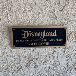 Disneyland Welcome Sign - Etsy