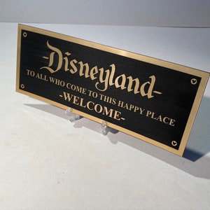 Disneyland Welcome Sign - Etsy