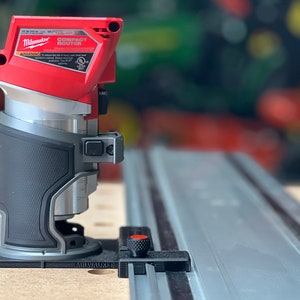 Milwaukee Router Adapter to Festool Track Saw Guide Rail - M18 2723-20 ...