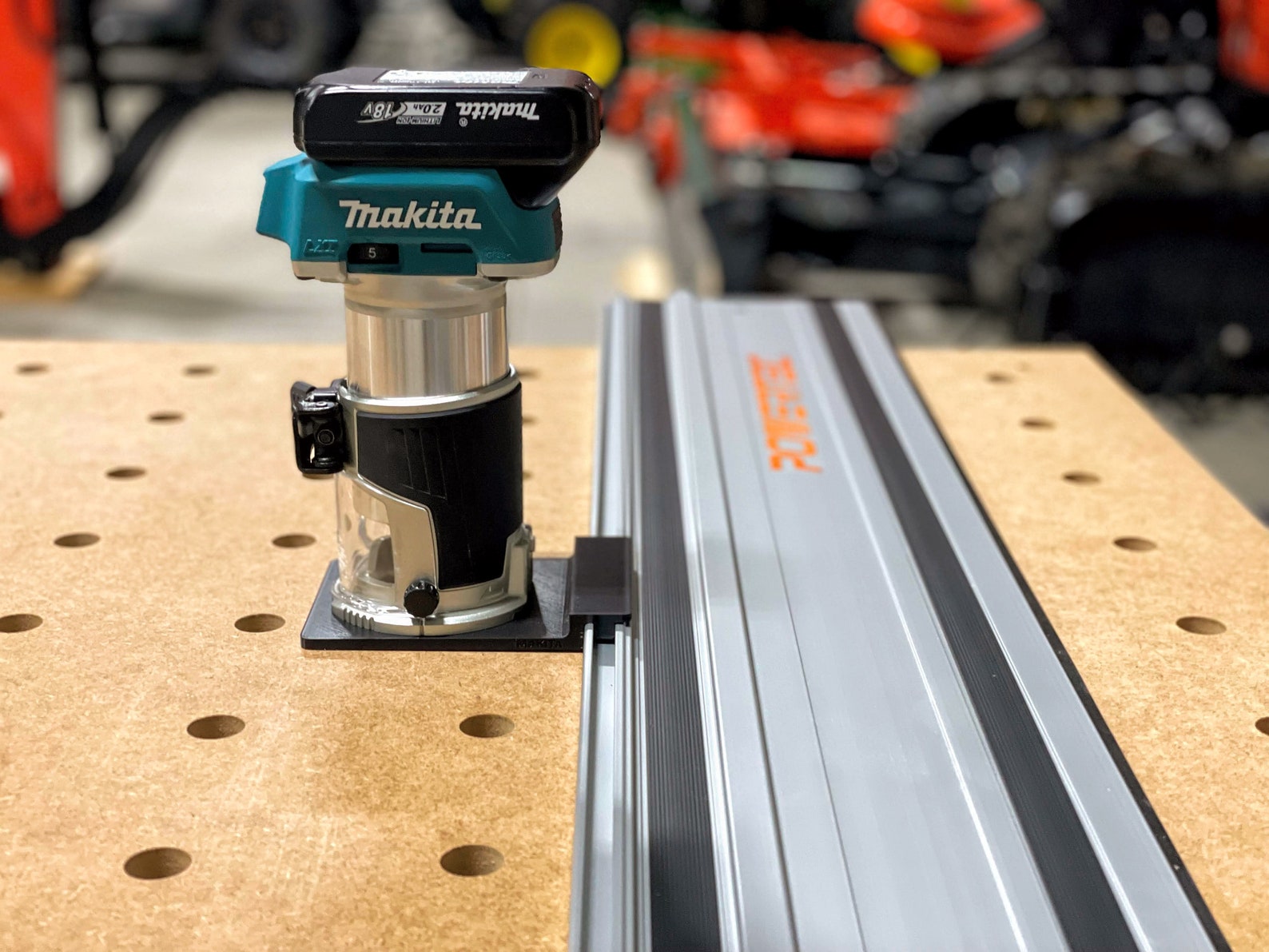 Makita Router Adapter for Powertec Guide Rail Makita XTR01Z & RT0700C ...