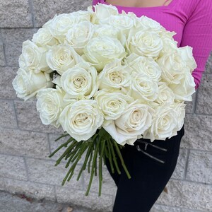 48 Fresh XL White Roses | Luxury Roses | Fresh White Wedding Garden ...