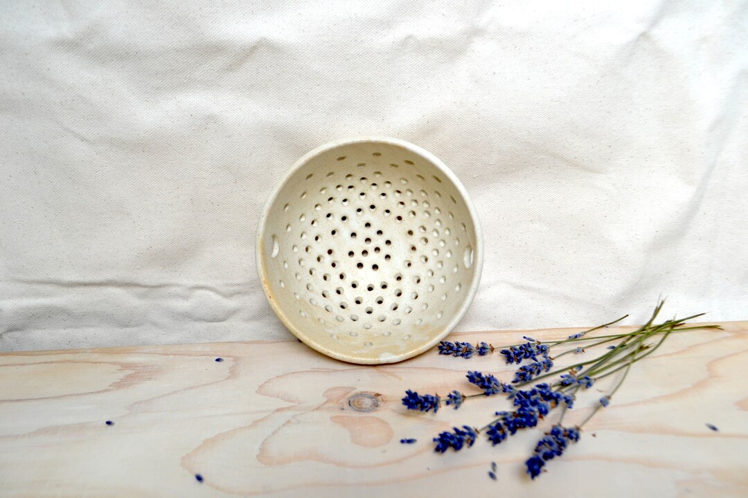 Berry Bowl, Colander, Kitchenware, Fruit Bowl, Berries, Functional Pottery, Ceramics, Gift - Etsy UK