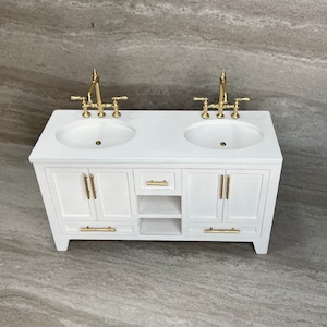 Olivia Bathroom Vanity - 1:12 Scale Fully Assembled Dollhouse Miniature ...