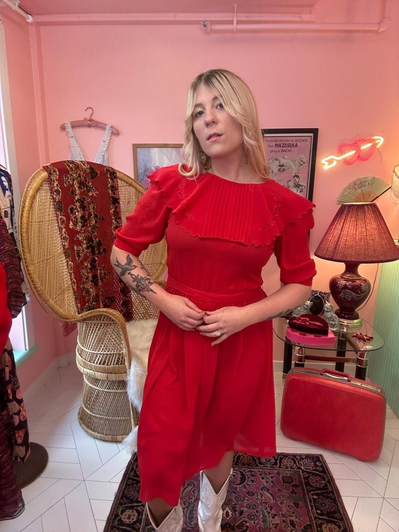 Late 70s Vintage Red Prairie Dress With Dramatic Collar Fits M - Etsy