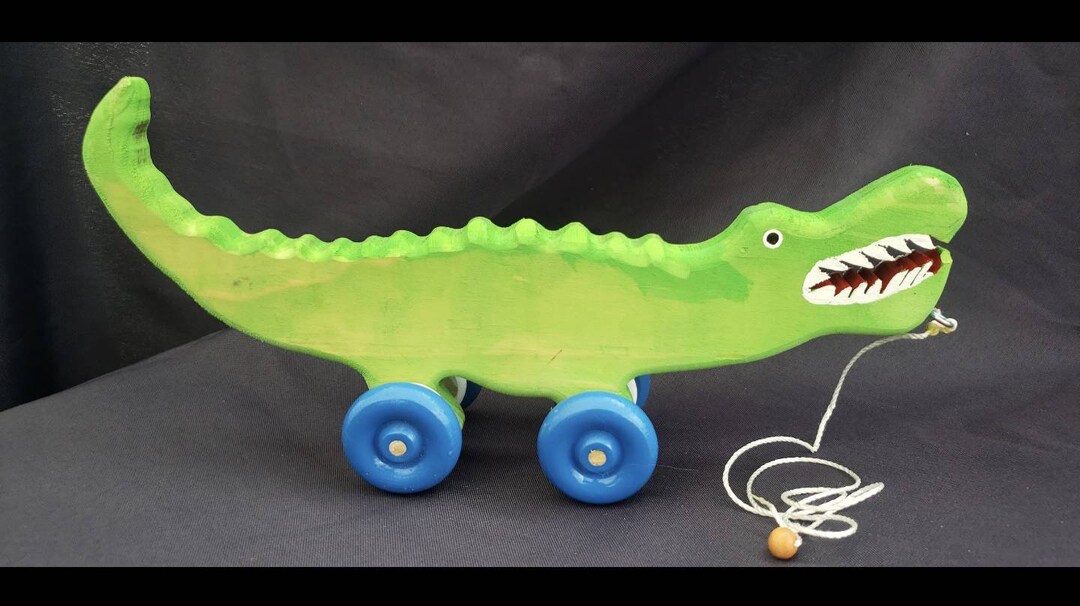 Alligator Pull Toy - Etsy