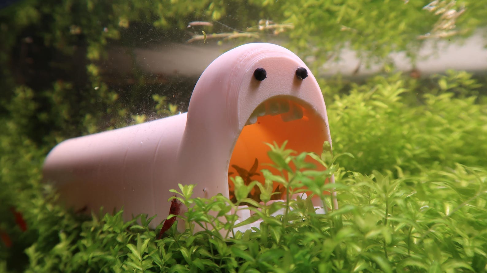 Alaskan Bull Worm Aquarium Decor - Etsy