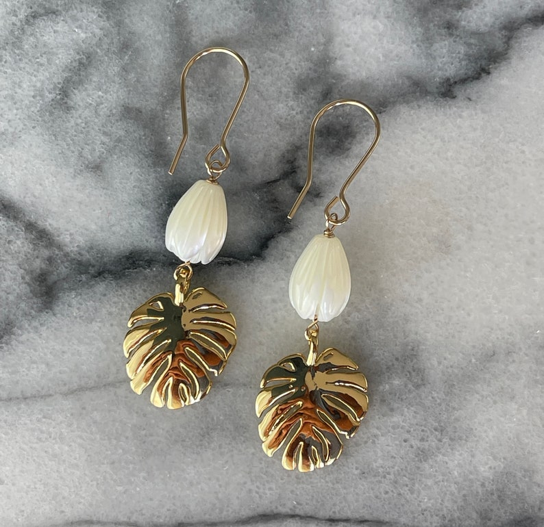Hawaiian Pikake Mini Gold Monstera Dangle Earrings - Etsy
