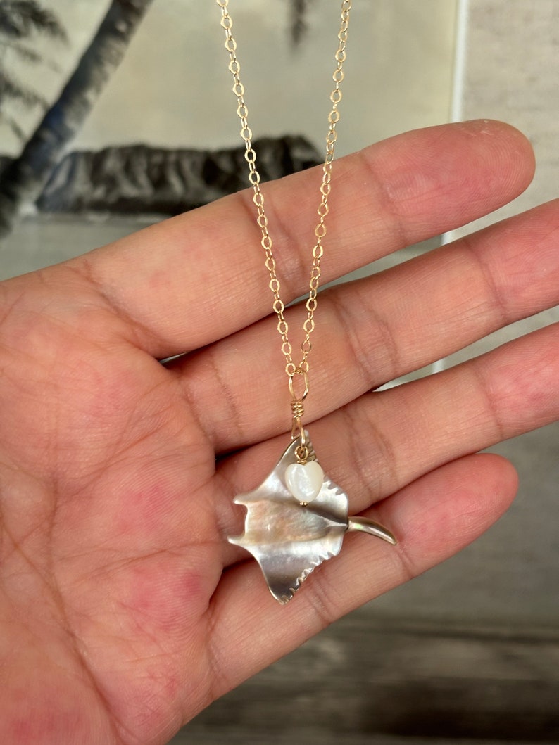 Large Manta Ray Mother of Pearl & Heart With Gold or Silver Chain ...