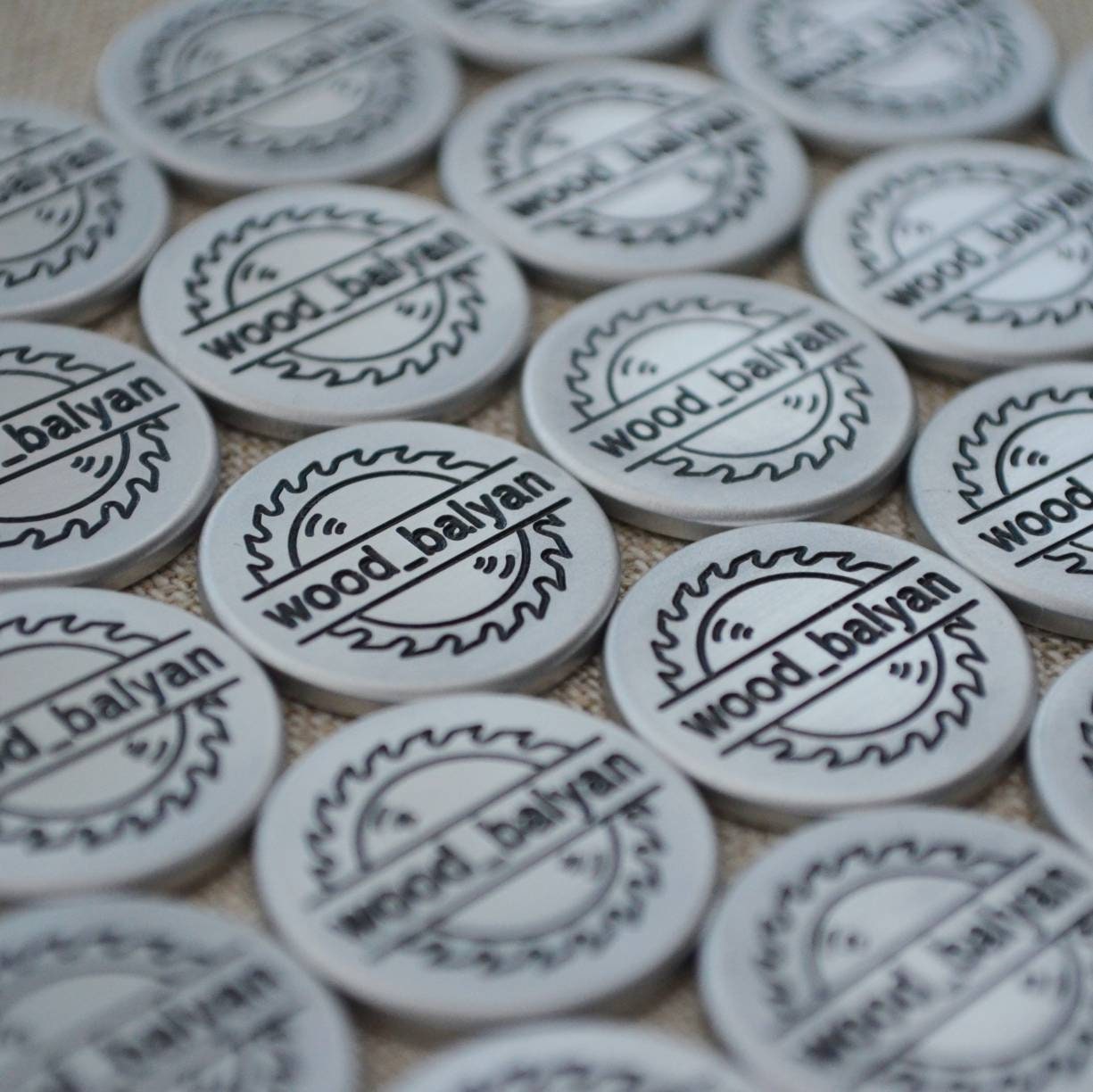 Small metal plaque with custom design engraved circle metal | Etsy