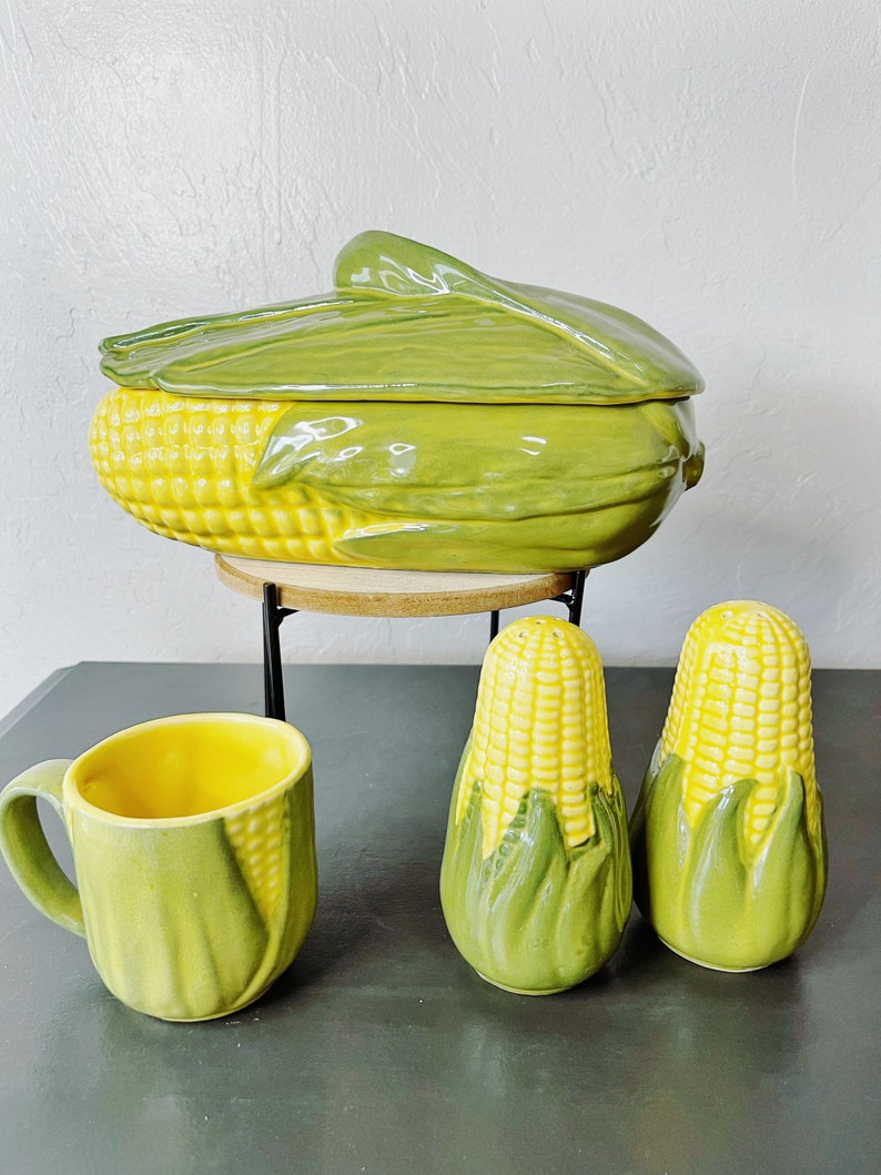Shawnee Pottery Corn King - Etsy