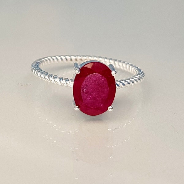 Ruby Jade Ring - Etsy