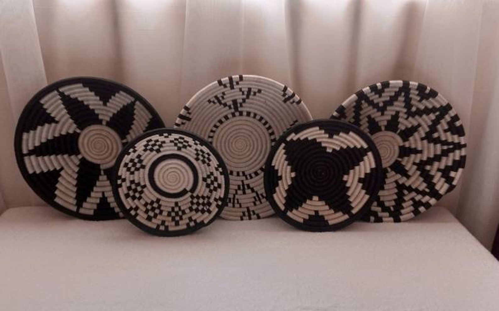 Set of 5 Wall Baskets. Rwandese Wall Baskets / African Wall Decor ...