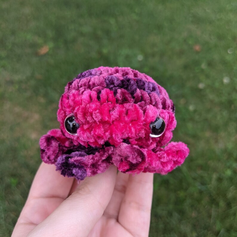 Mini Octopus Plushie/fidget Toy/desk Pet Handmade Crochet Amigurumi - Etsy