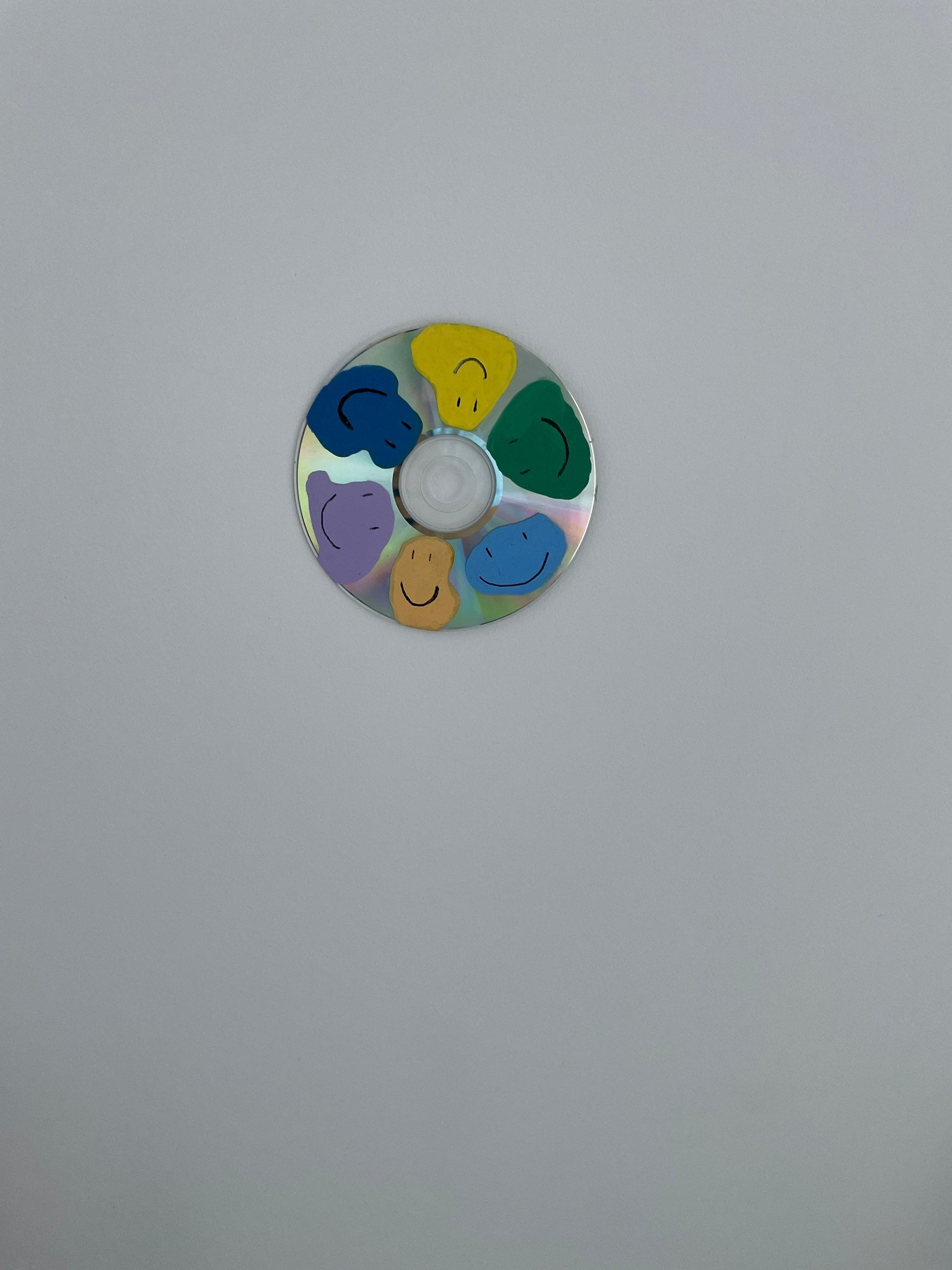 Smiley Face CD wall art/ decor - Etsy.de