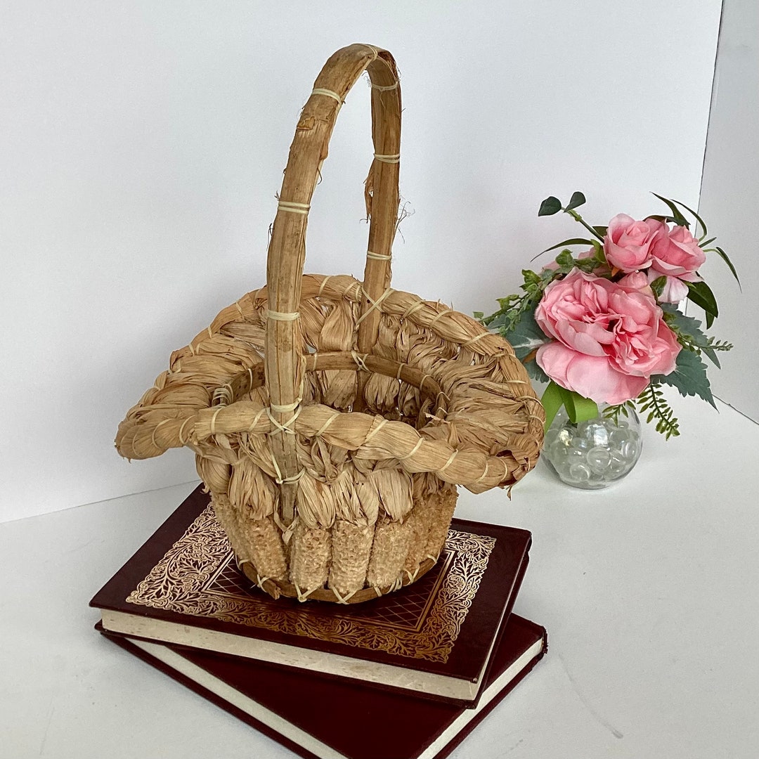 Vintage Handcrafted Corn Cob and Corn Husk Basket, Made in the ...