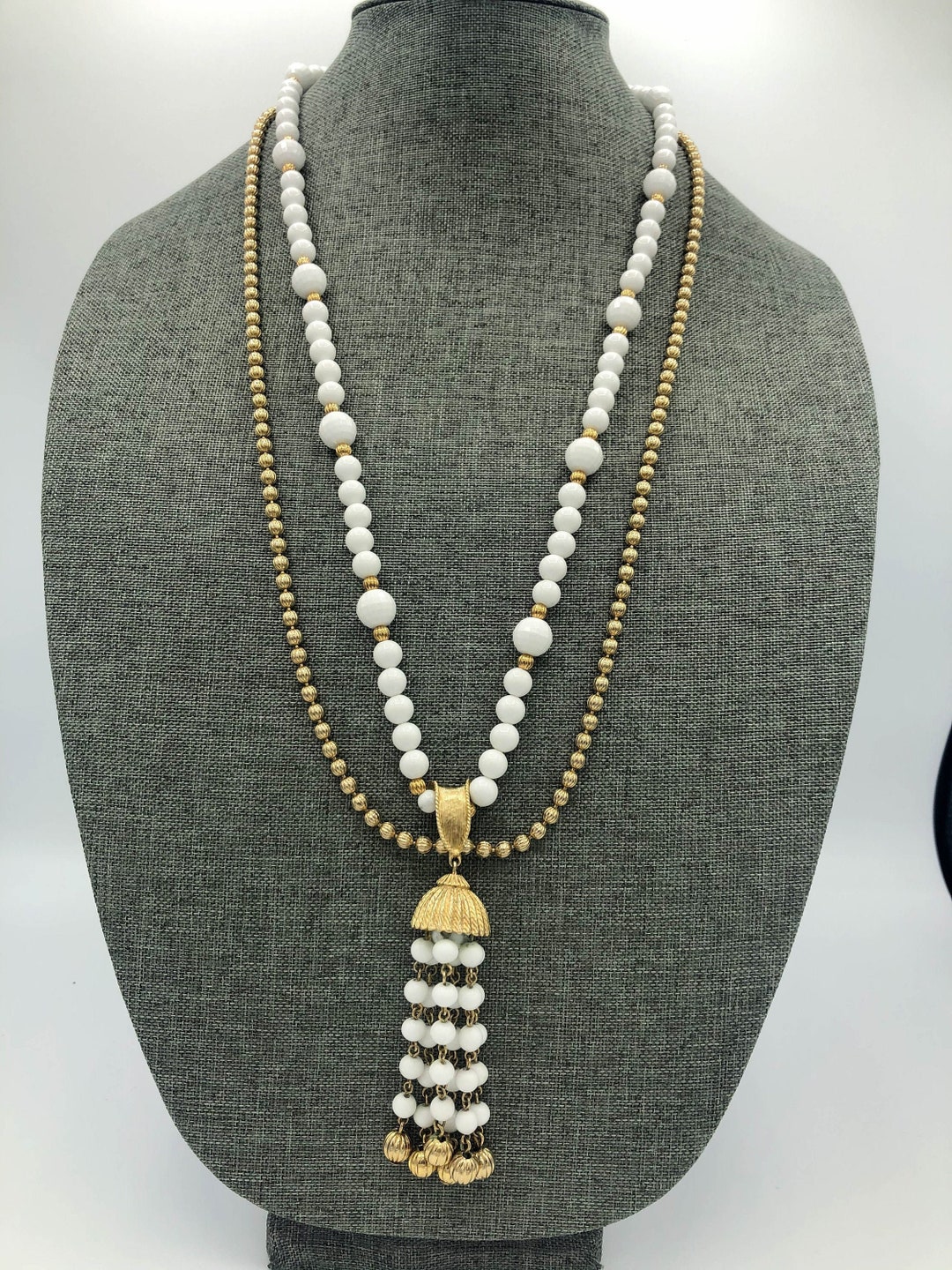 Retro Glamour: Vintage Coro White and Gold Tassel Necklace Set Chic ...