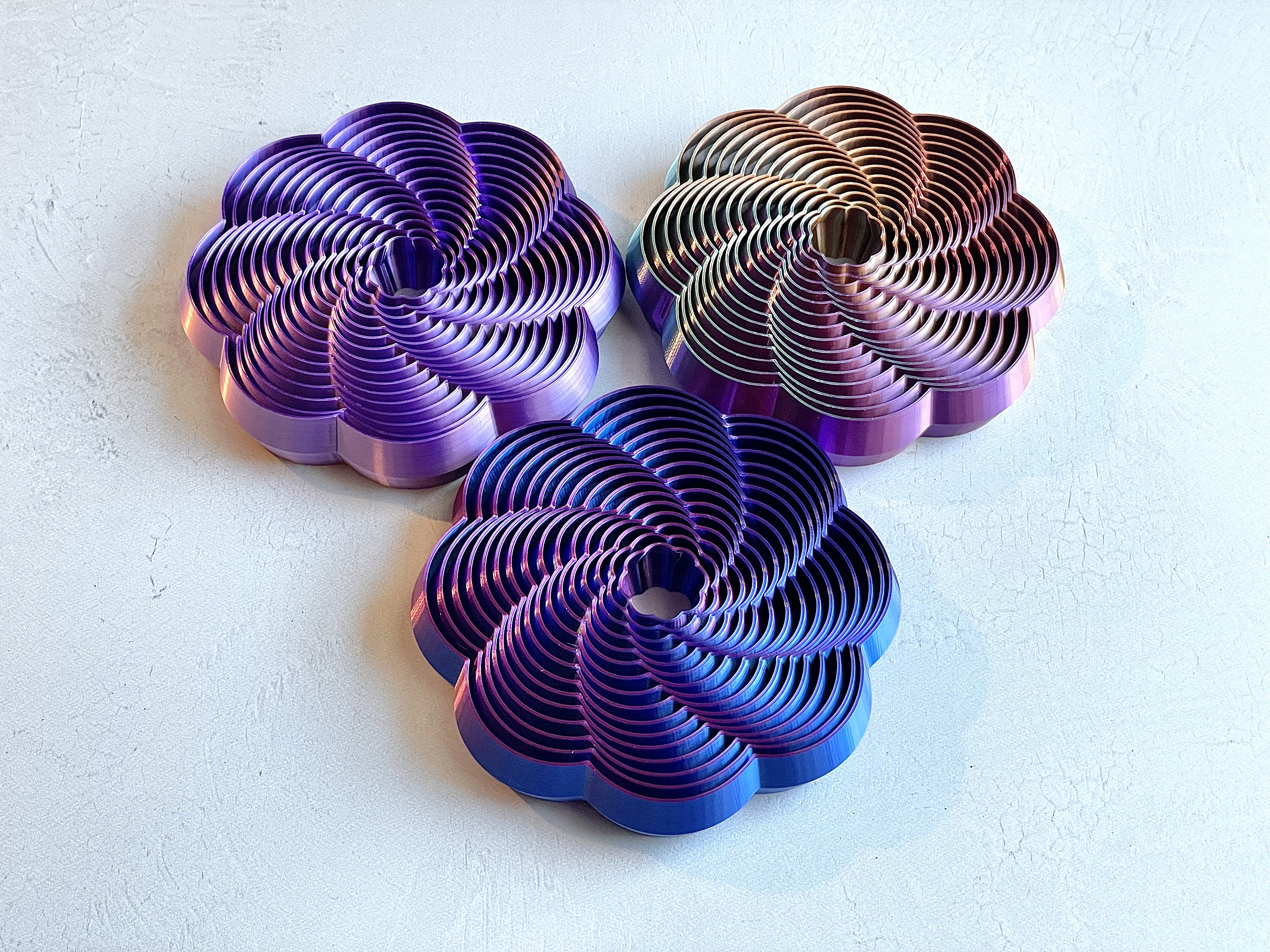 Fidget Toy | Nested Flower | Silky Color-shift - Etsy