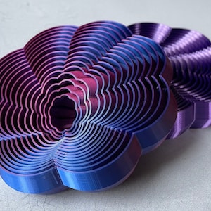 Fidget Toy | Nested Flower | Silky Color-shift - Etsy