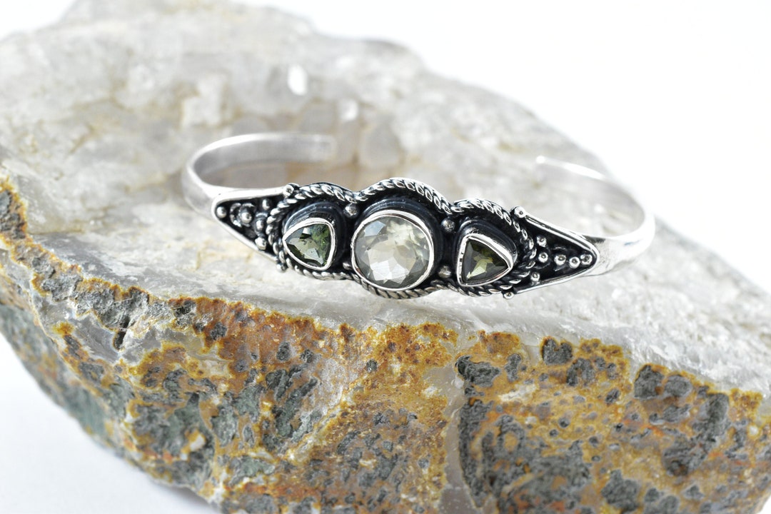 Handmade Sterling Silver Moldavite & Libyan Desert Glass Bracelet - Etsy
