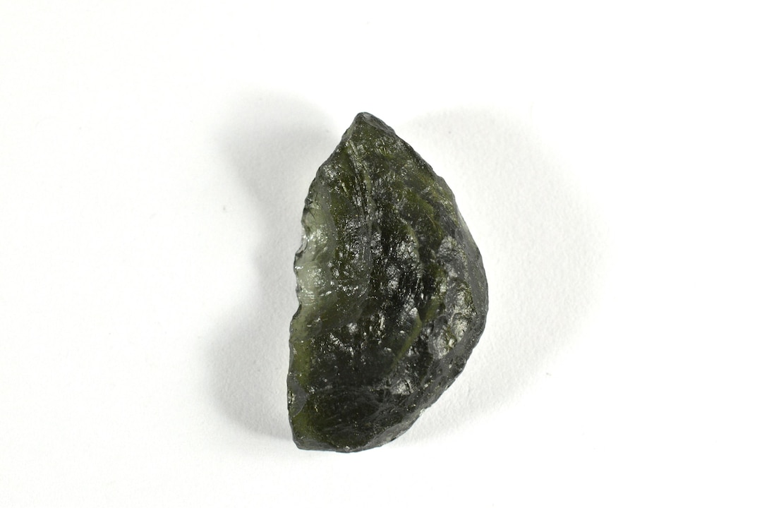 Raw Green Moldavite Stone, Heart Chakra Healing Crystal, 5.26 Gram - Etsy