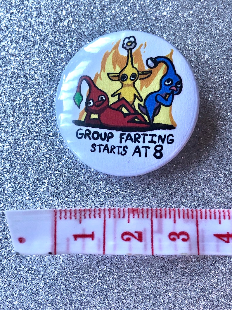 Pikmin Group Farting Badge - Etsy