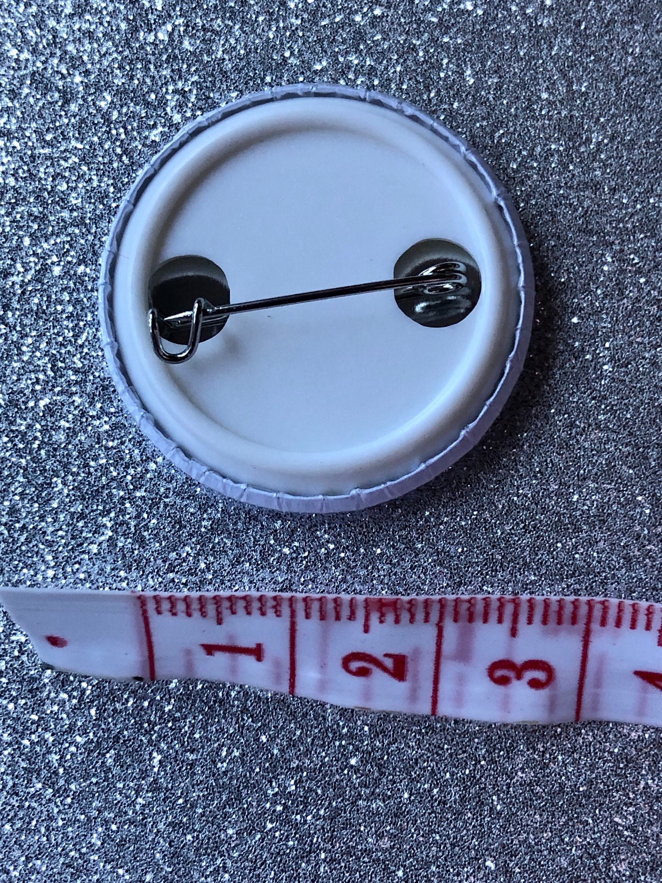 Pikmin Group Farting Badge - Etsy