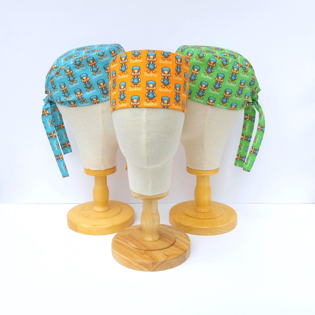 Ducktor Surgical Scull Cap, Silly Doctor Duck Print Scrub Hat for Short ...