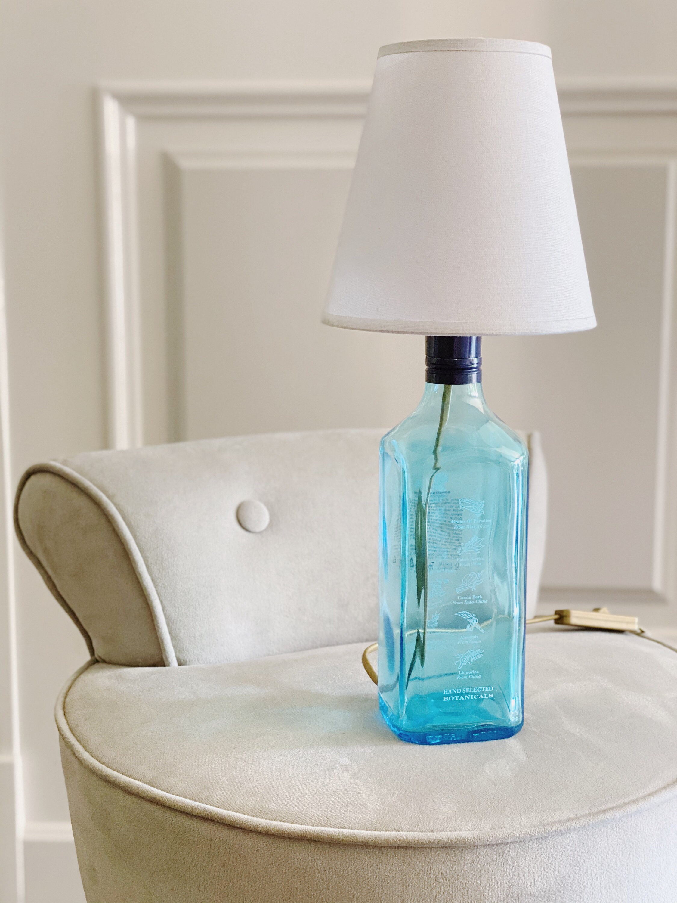 Bombay Sapphire GIN Bottle Lamp, Liquor Bottle Lamp. Great in Bar ...
