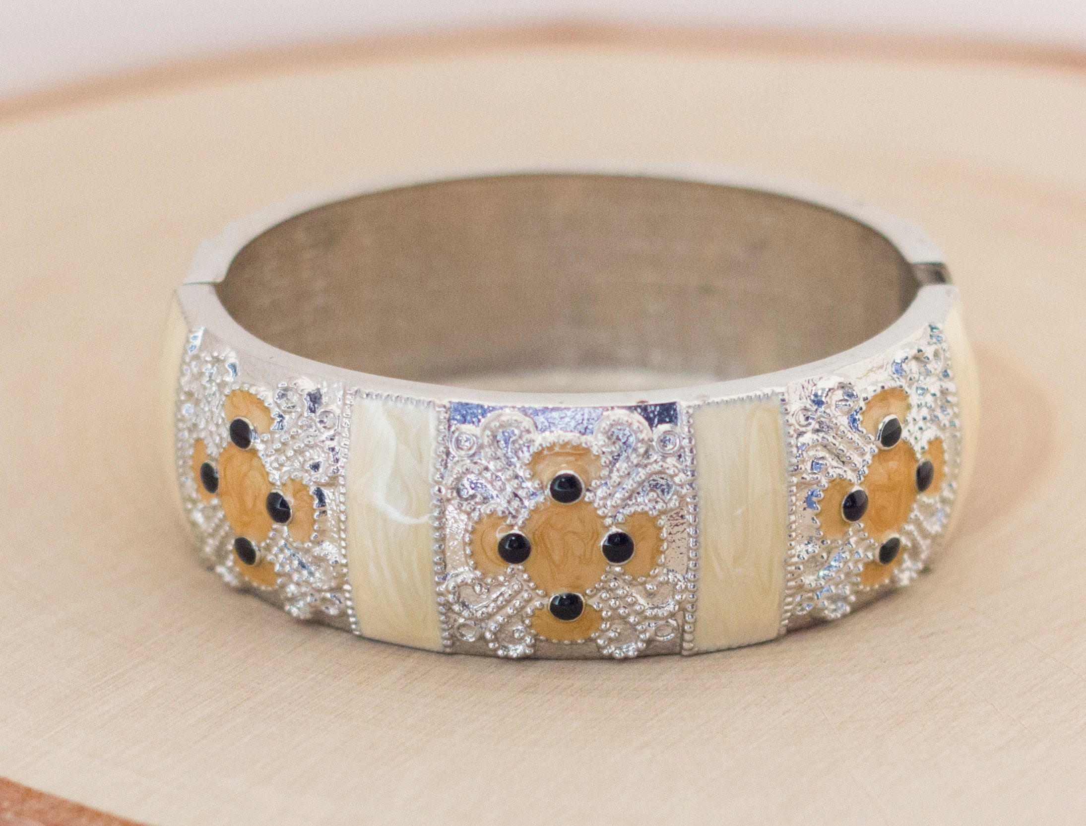 Big Bangle Hinged Bangle Large Bangle Thick Bangle Chunky - Etsy Nederland