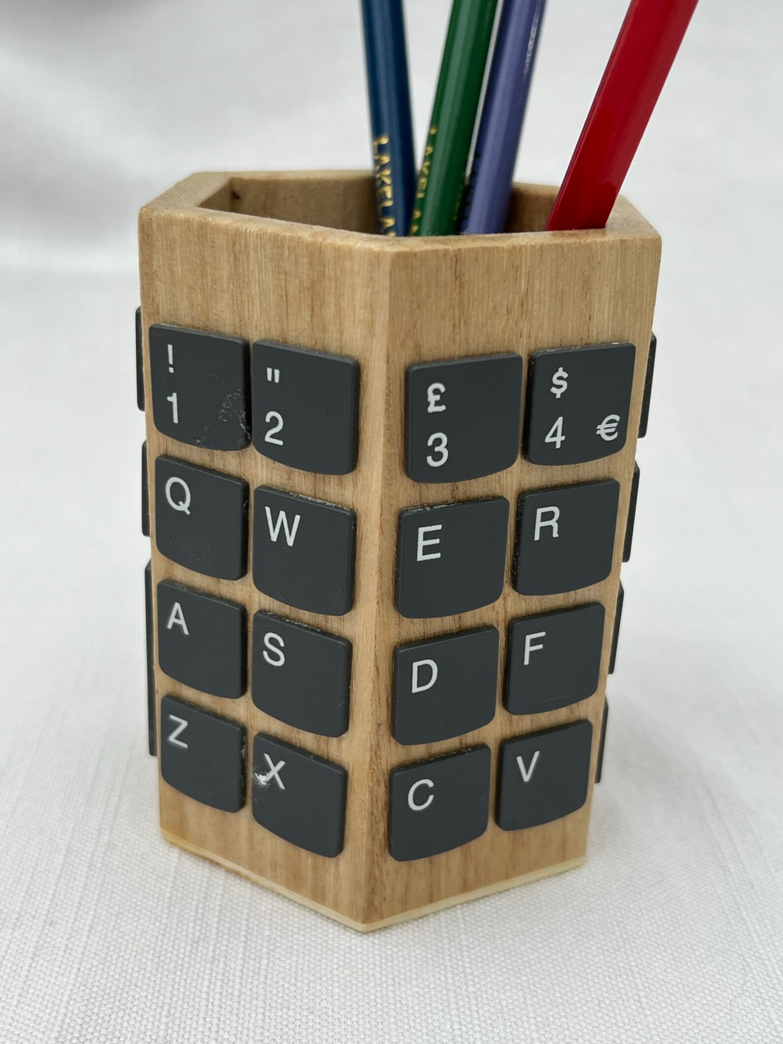 Wooden Desk Pen/pencil Pot Covered With Recycled Laptop Keys & Clear ...