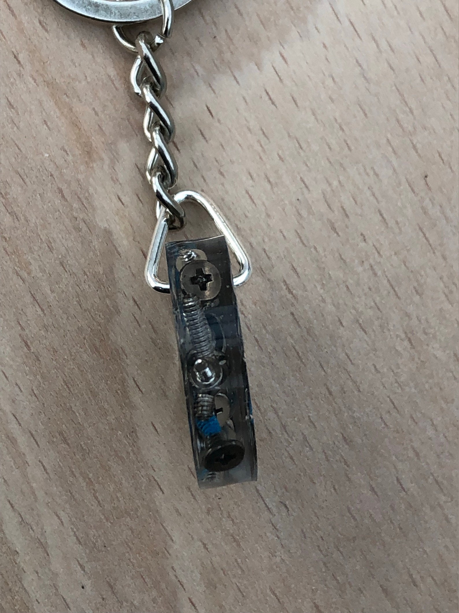 Recycled Laptop Screws in Resin Keyring/keyfob Ideal Gift for - Etsy