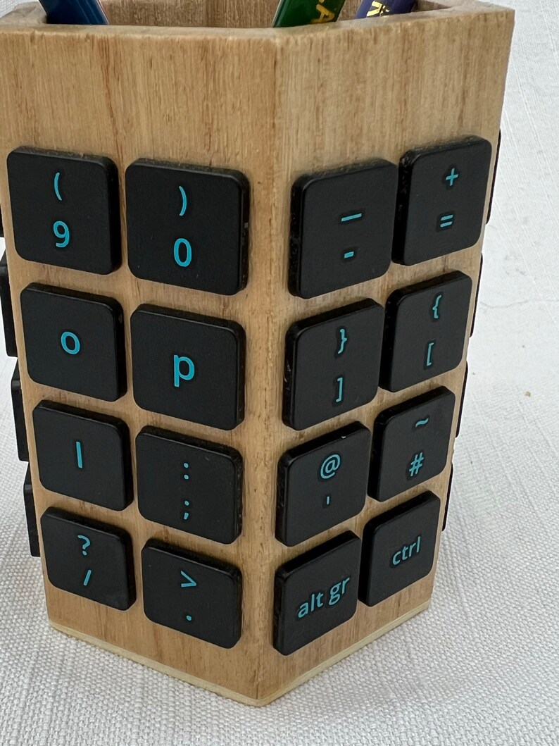 Wooden Desk Pen/pencil Pot Covered With Recycled Laptop Keys & Clear ...