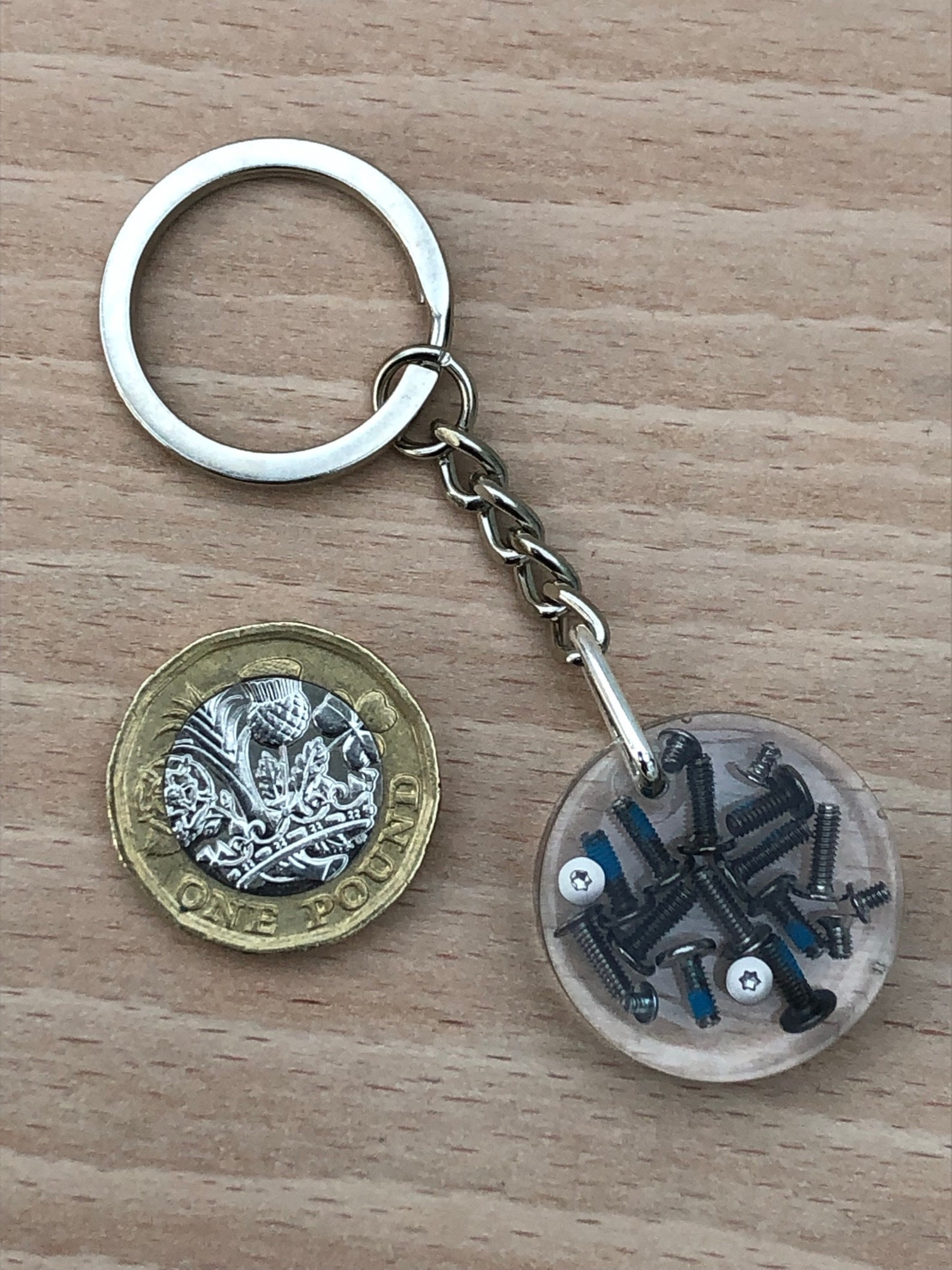 Recycled Laptop Screws in Resin Keyring/keyfob Ideal Gift for - Etsy