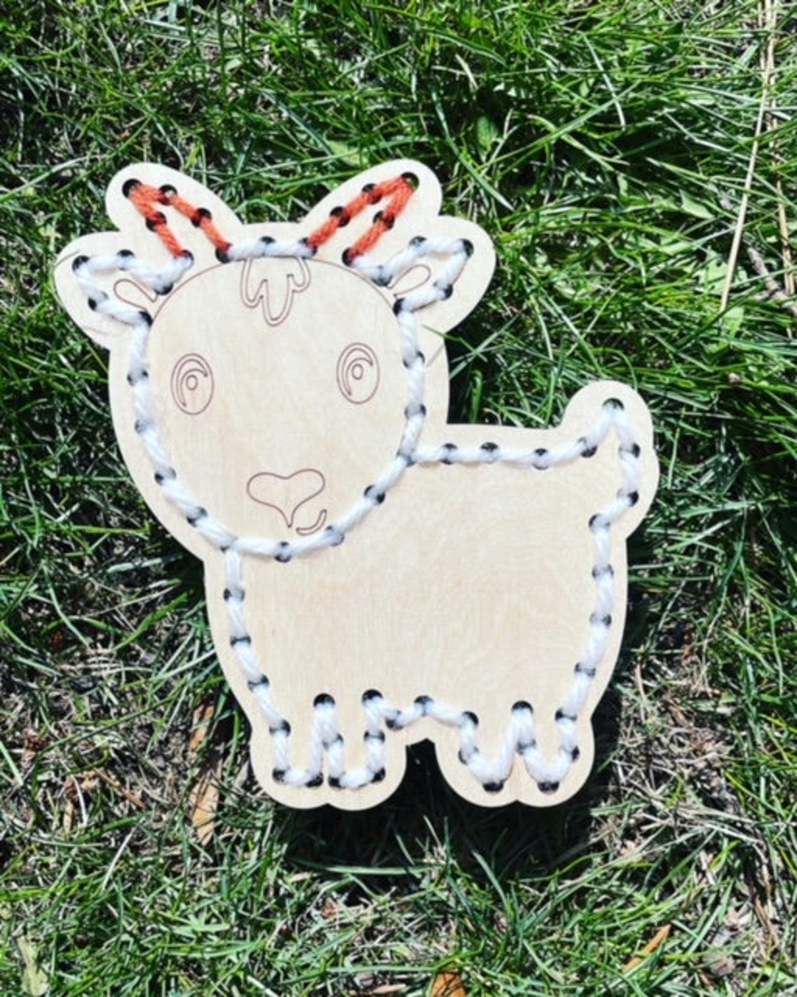 Farm Animal Yarn Lacing Svg - Etsy