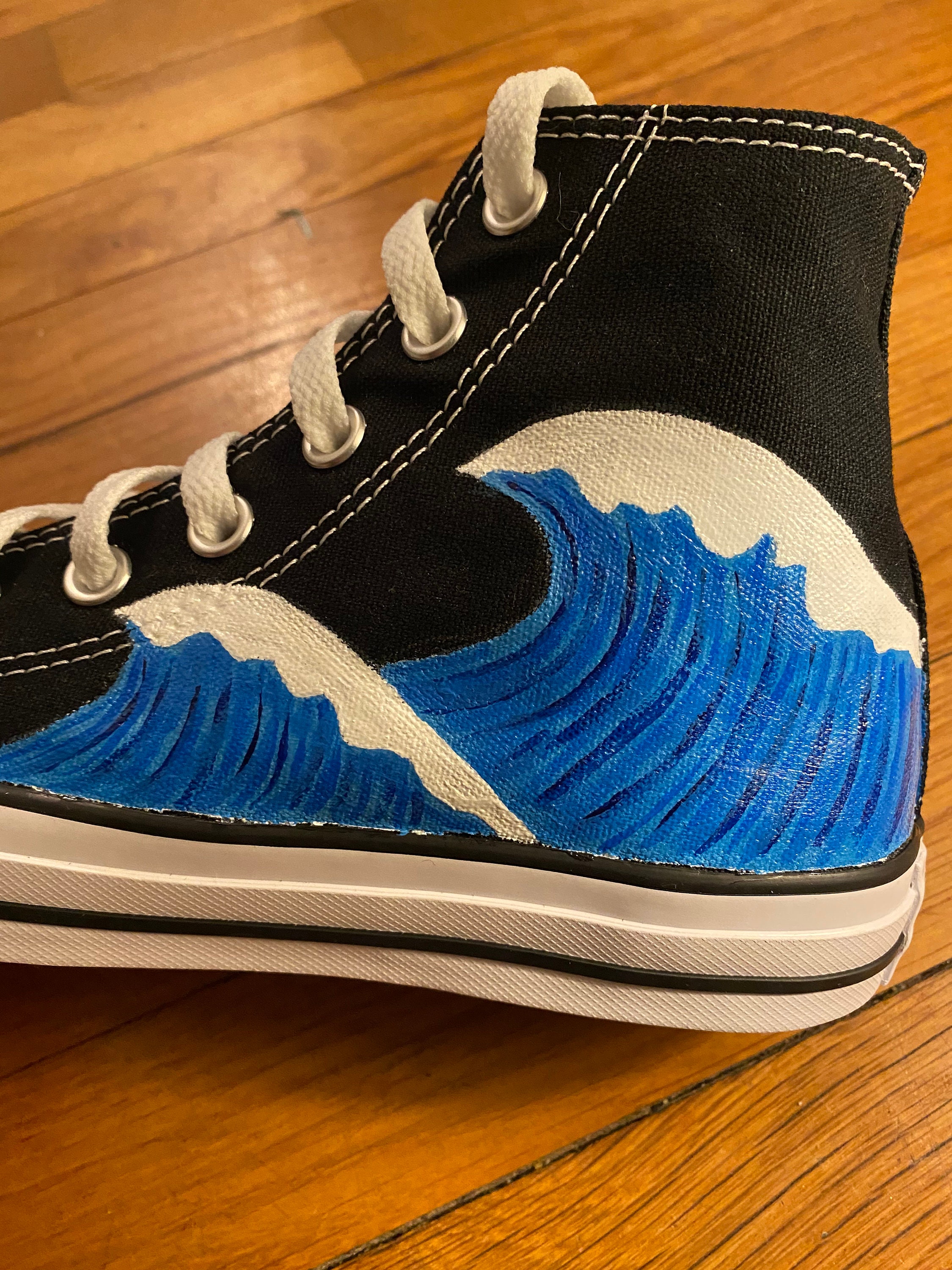 Hand Painted Wave Converse - Etsy
