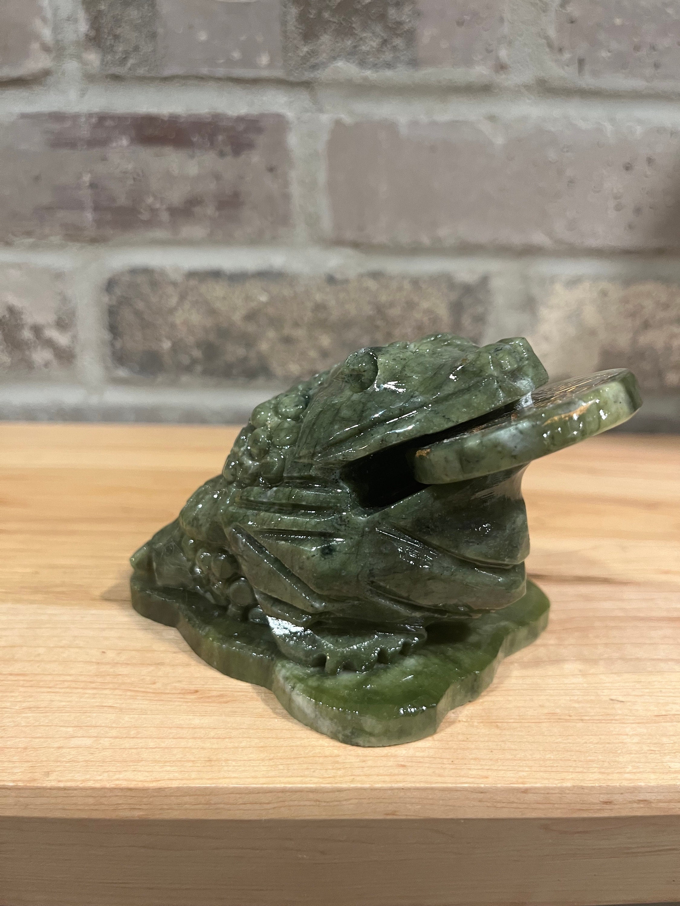 Jade Money Frog Carving spinnable Coin - Etsy