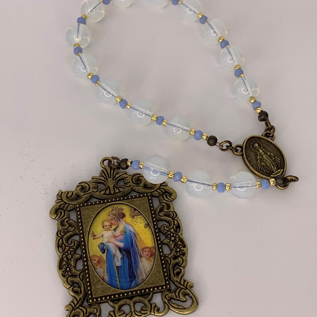 Chaplet of the Holy Infant Jesus. 8mm Natural Opal, 2mm Seed Beads, 3mm ...