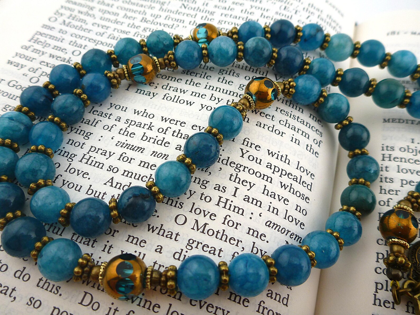 Our Lady of Grace Rosary. 8mm Jade, Daisy Spacers, 8mm Table Cut Czech ...
