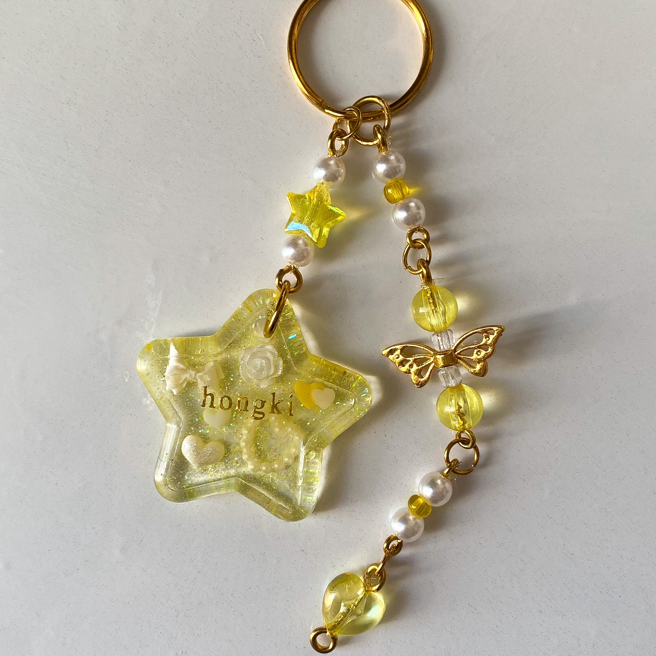 Custom Kpop & Anime Resin Keychains | Text Keychain | Beaded Charms ...