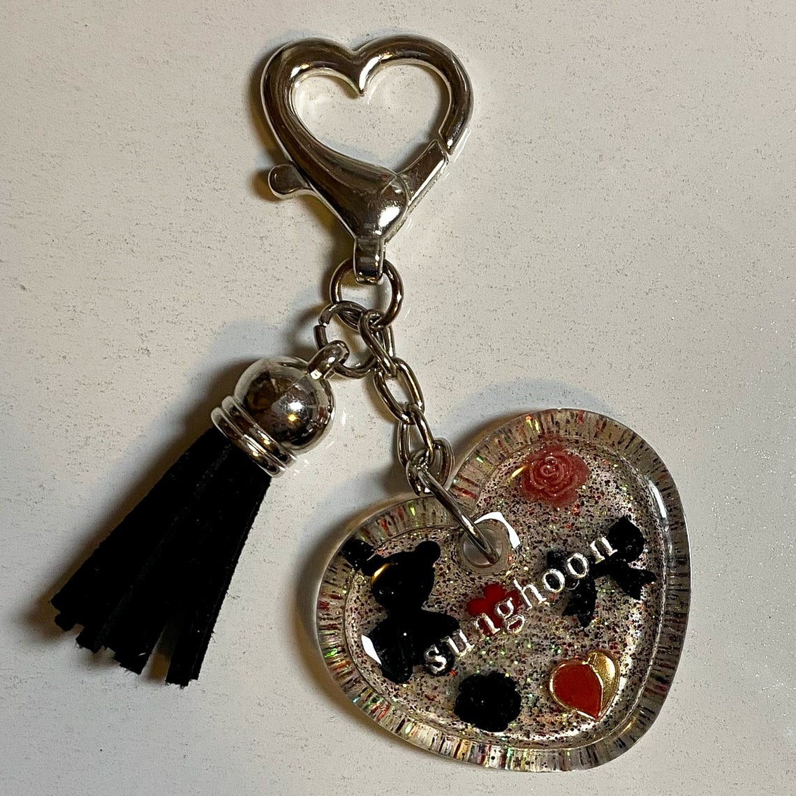 Custom Kpop & Anime Resin Keychains | Text Keychain | Beaded Charms ...