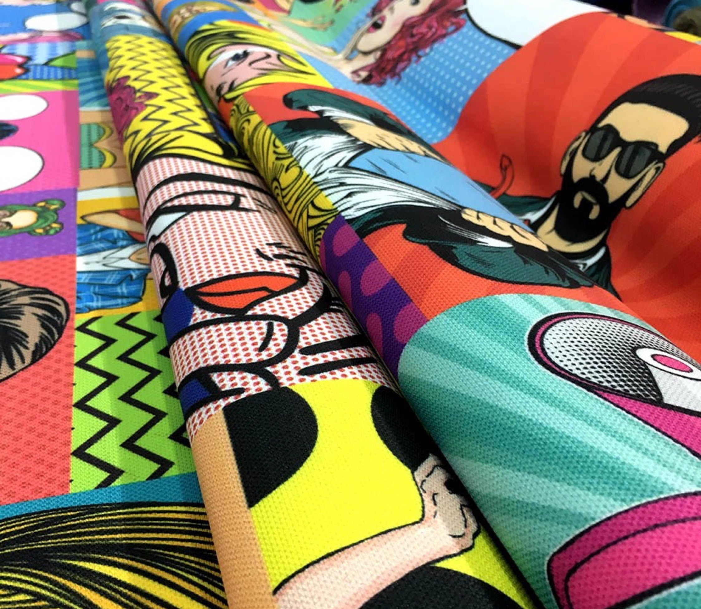 POP ART Love Pattern Upholstery Fabric by the Meter, Comic Art Home ...