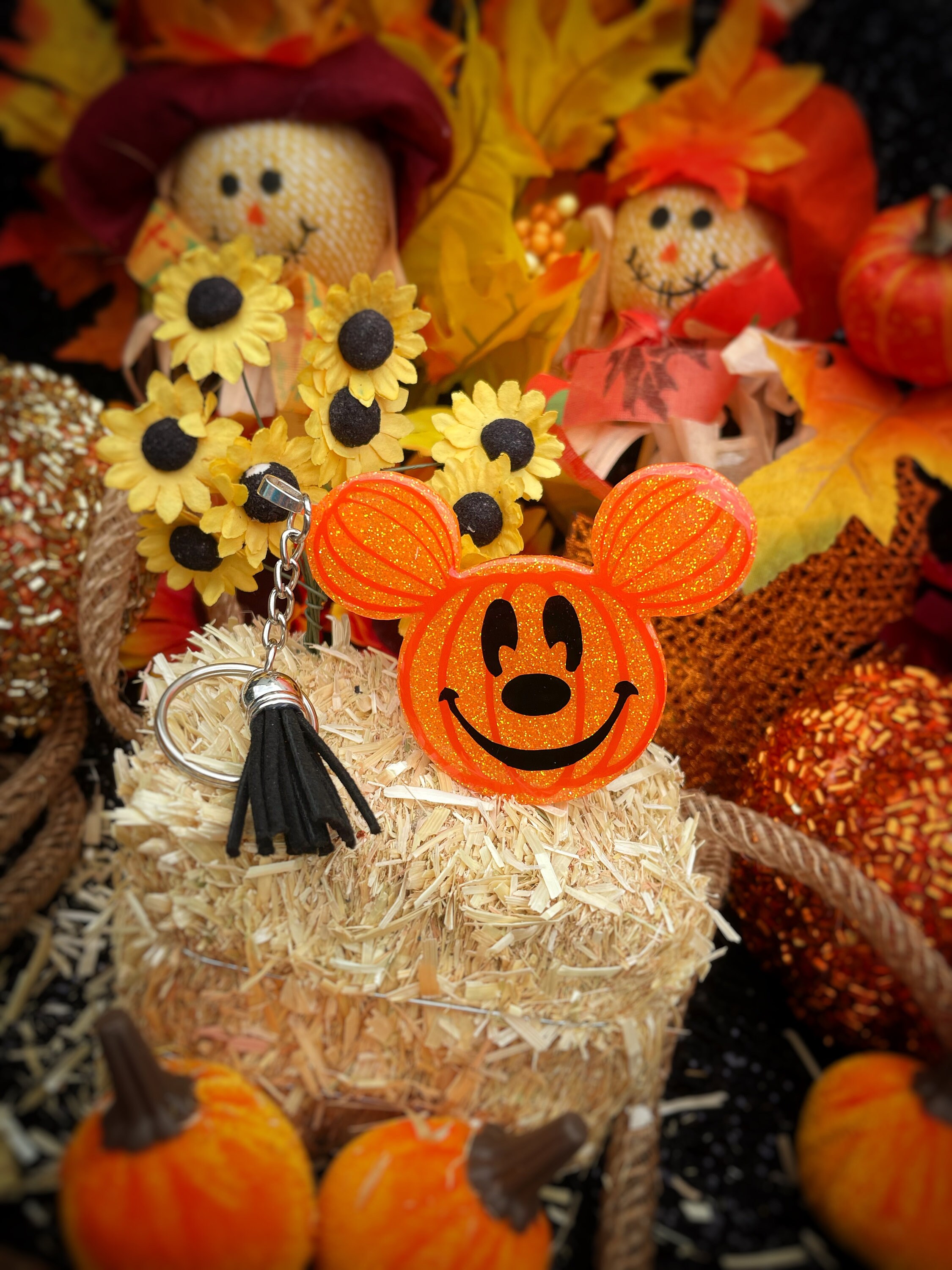 GLOW Mickey Pumpkin Inspired Popsocket®/keychain/badge - Etsy