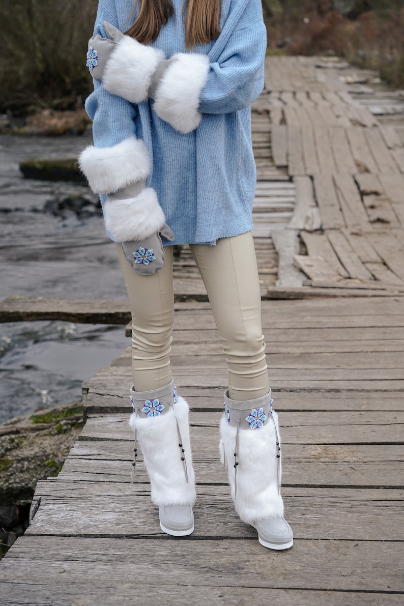 Grey Winter Mukluks With White Natural Fur, Traditional Women Yeti Snow ...