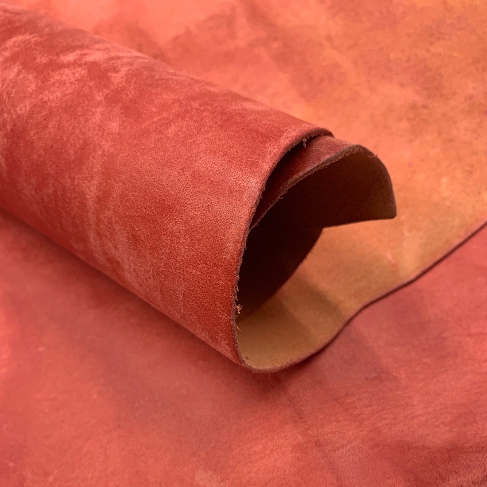 Red Leather | Maya Pueblo Vegetable Tanned Sheets | Top Grain 1.4 Mm 3 ...
