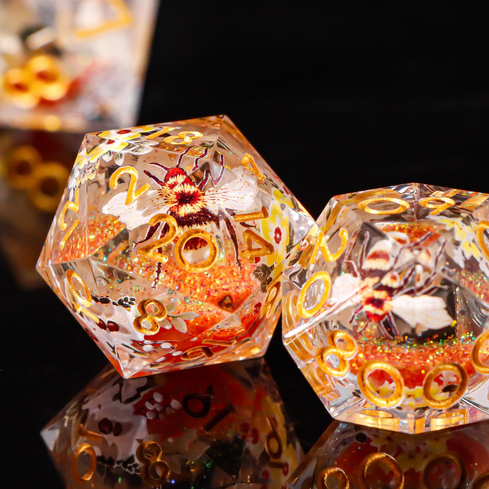 Bee Liquid Core Dice Set, D&D Resin Dice - Etsy