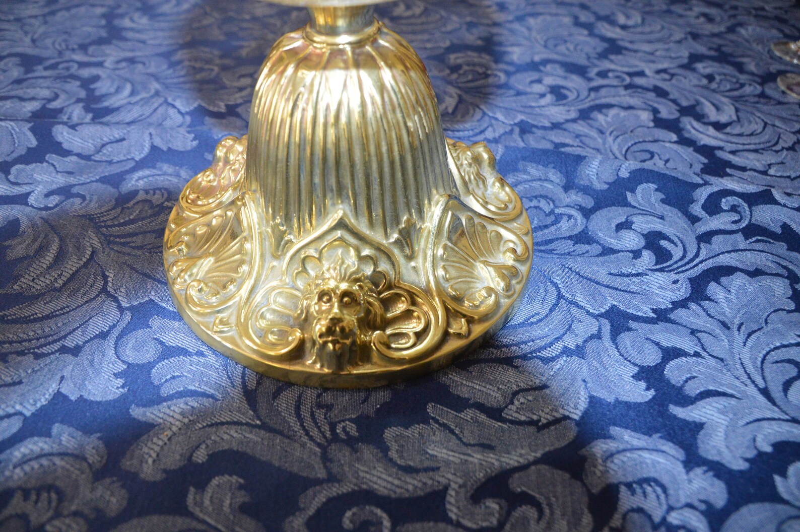 A Late Victorian Ornate Brass and Glass Duplex Oil Lamp - Etsy
